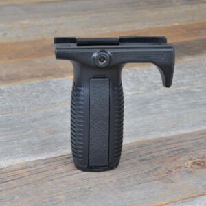 Kriss Vertical Grip – HB Industries